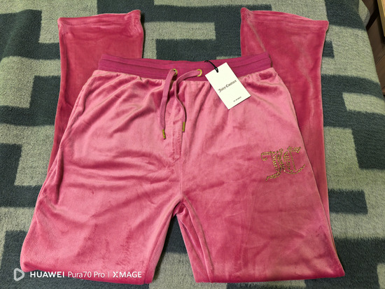 Rezervisano, Juicy Couture trenerka, vel. M, NOVO