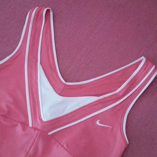 Nike DRI-FIT top za trening, fitnes, trčanje