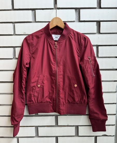 Bershka bomber jakna