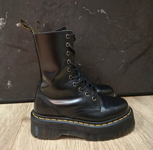 Dr.Martens