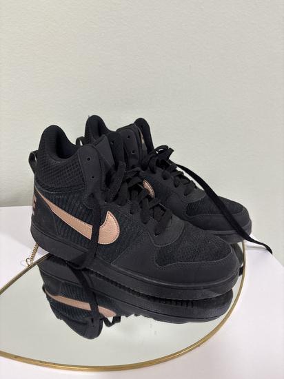 Nike duboke patike 38,5