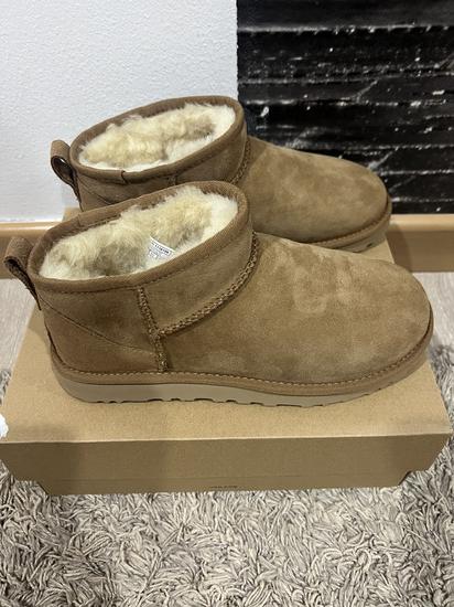 Ugg mini 38