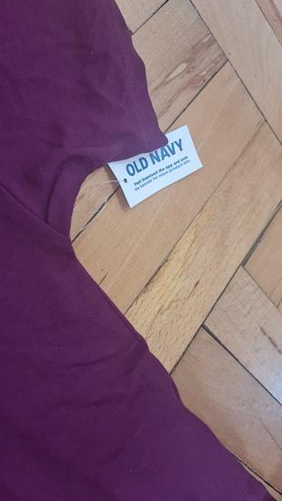 OLD NAVY oversize majica M do XL ETIKETA