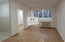 Blok 63, Gandijeva, renoviran, 59+7m2