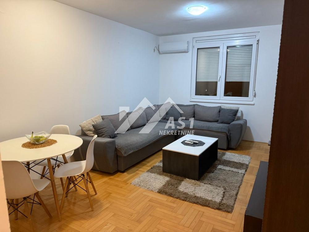 Izdajem LUX potpuno nov dvosoban stan na Grbavici !!!- novogradnja ID#4783 450 €