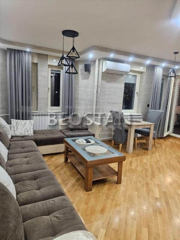 Novi Beograd - Stari merkator #65574 700 €