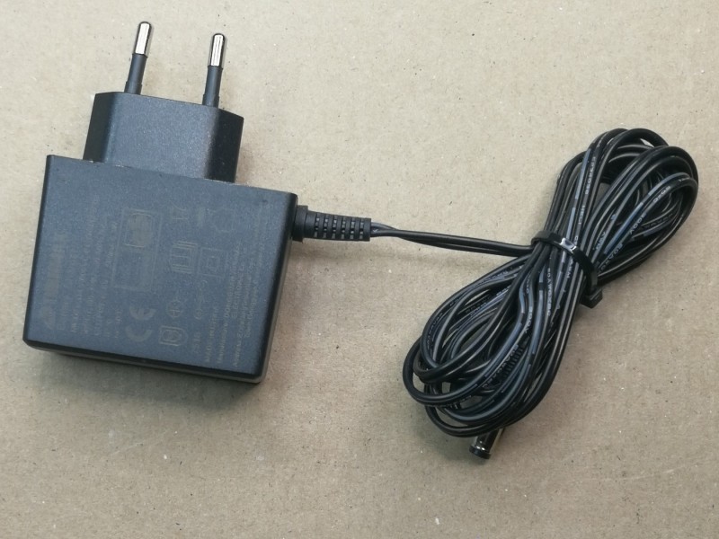 Adapter 12V --- 500mA