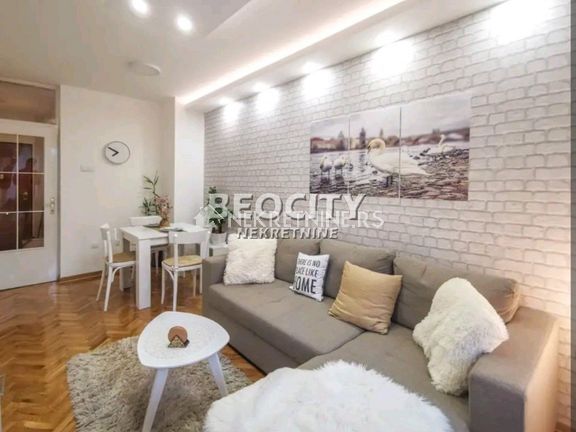 Stari grad, Kalemegdan, , 1.5, 35m2, 700EUR