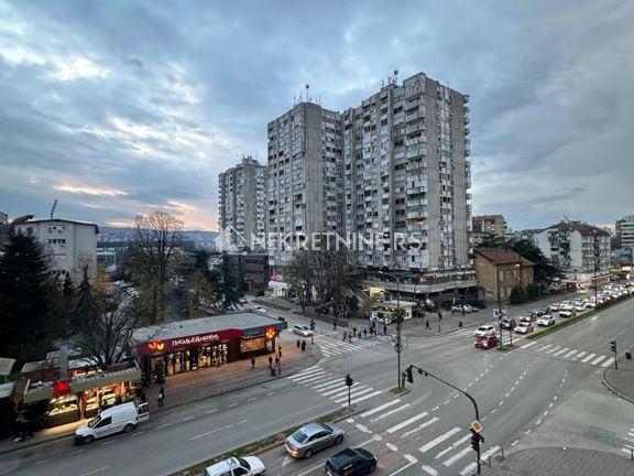 Troiposoban stan za izdavanje kod Kliničkog centra