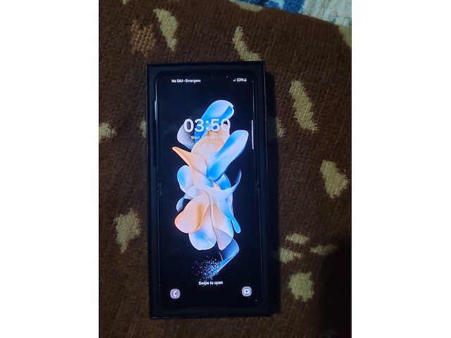 Samsung Galaxy Z Flip4 Blue Model