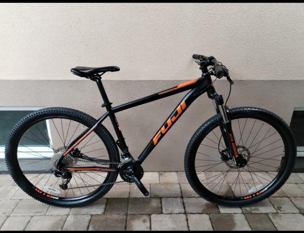 FUJI NEVADA, 29r 3x9 SHIMANO ALIVIO, Vel. 19 "L