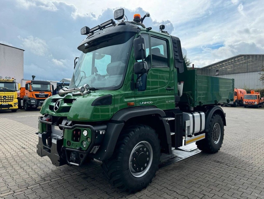 Mercedes-Benz Unimog U430 4x4 Tipper kiper