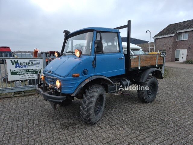 Mercedes-Benz Unimog 421 kiper