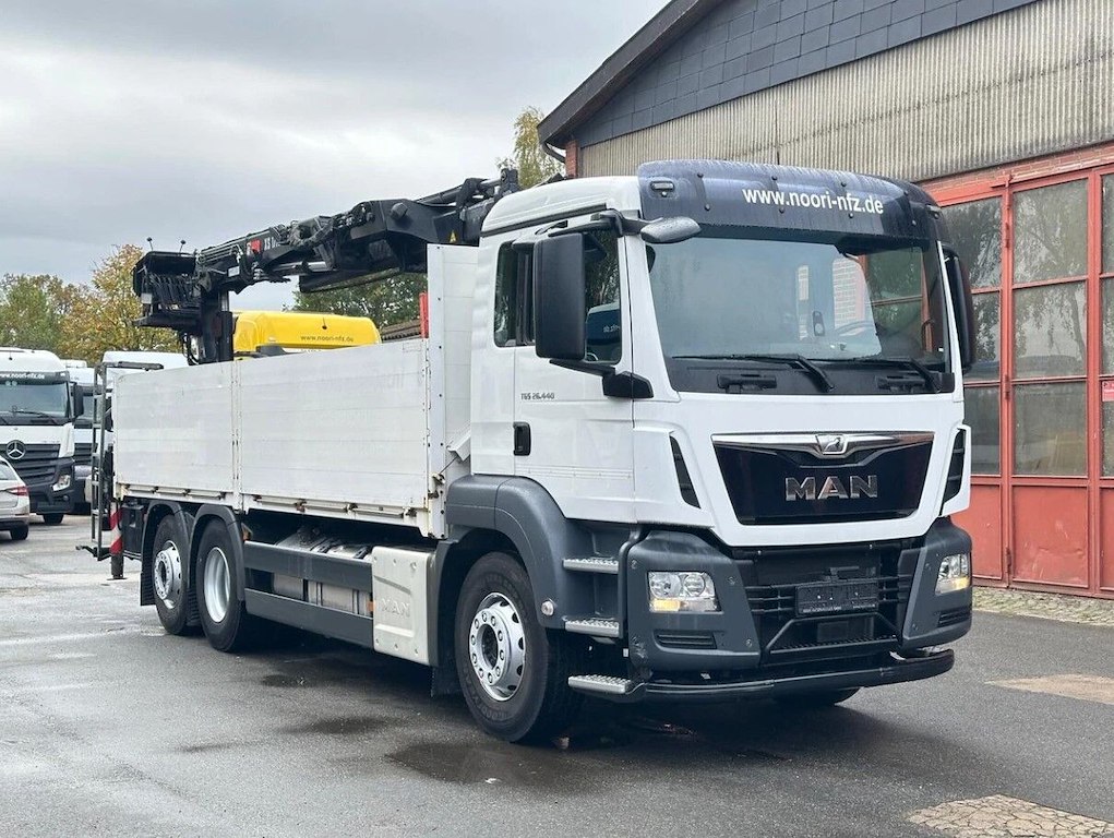 MAN TGS 26.440 6x2 Flatbed + Crane Hiab 177 K kamion s ravnom platformom
