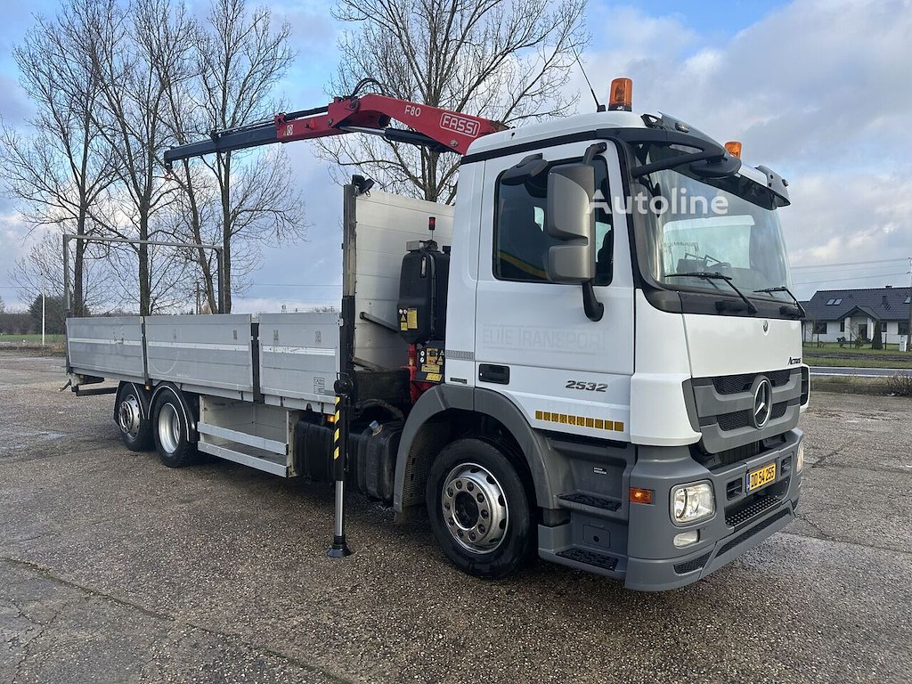 Mercedes-Benz ACTROS 2532 kamion s ravnom platformom