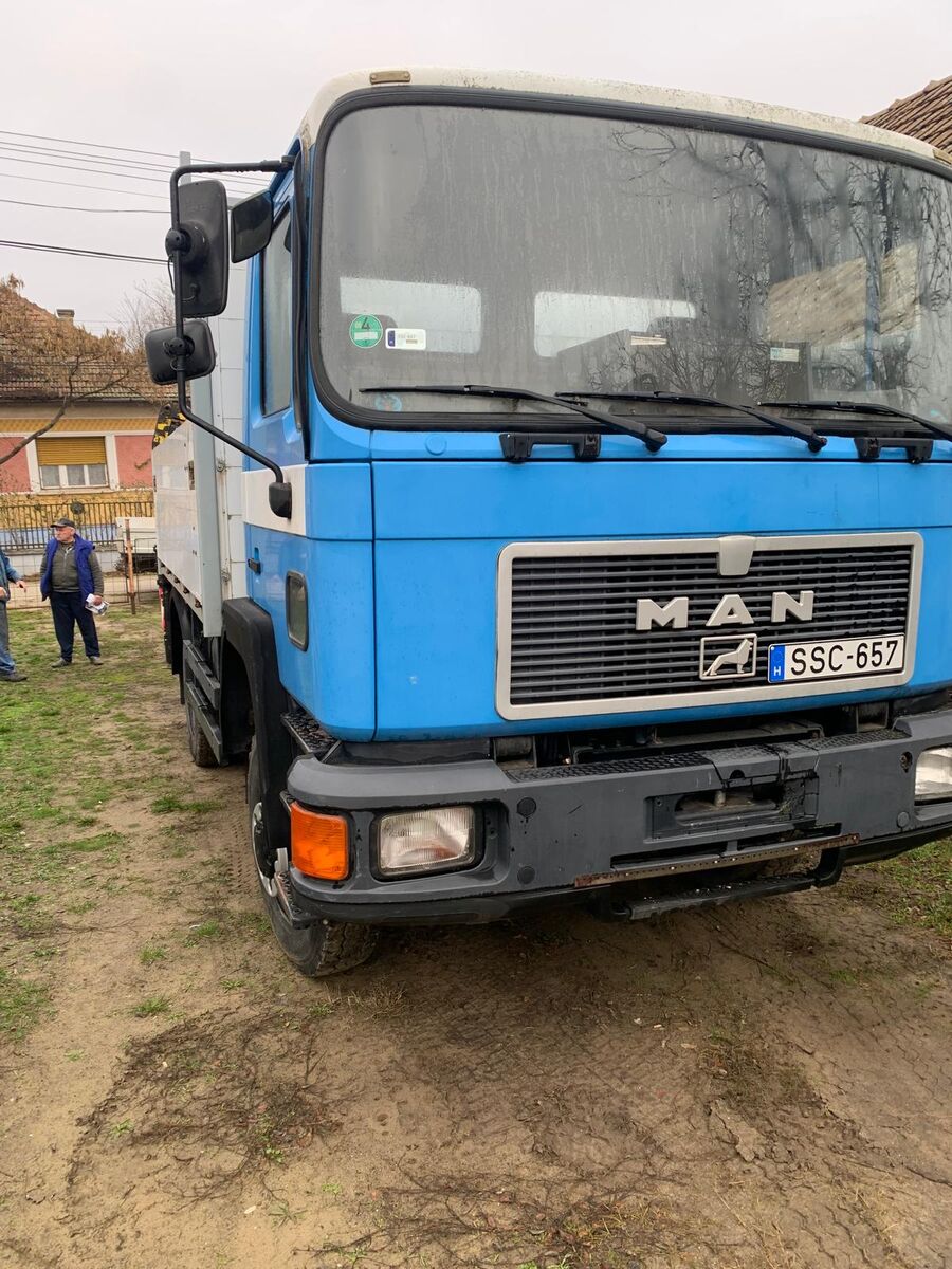MAN 12.222 FAK 4x4 - Pritsche HIAB Crane kamion s ravnom platformom