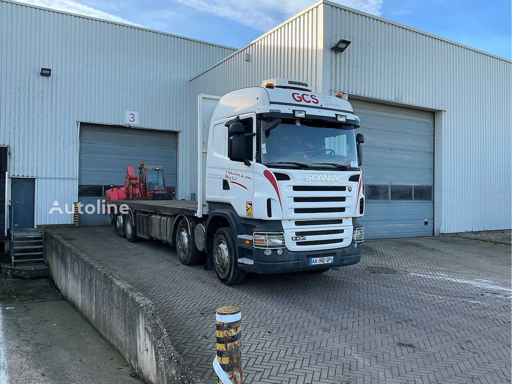 Prodaje se Scania R420 kamion platforme na aukciji