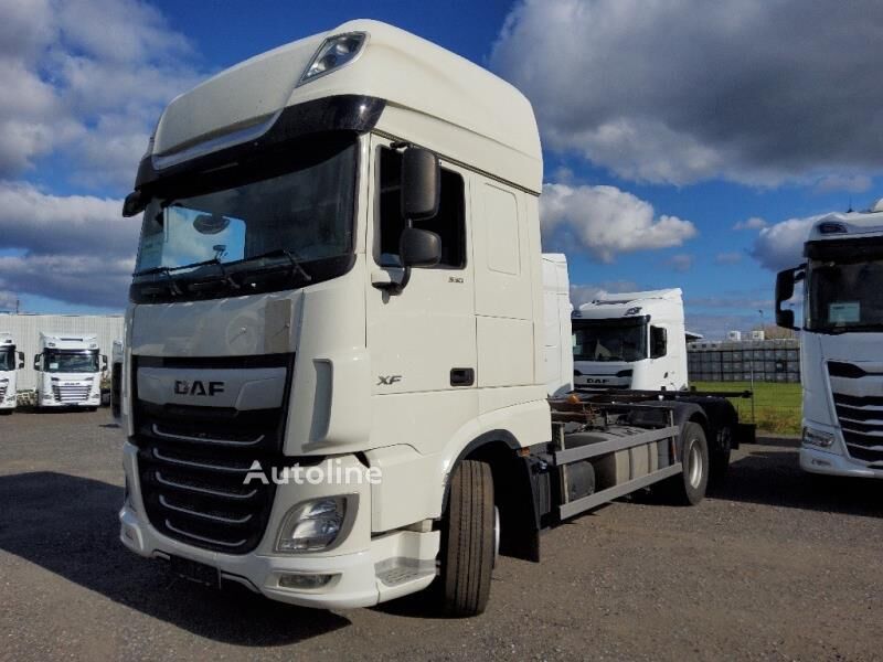 DAF XF 530 FAN 6X2 N vozilo za prevoz kontejnera
