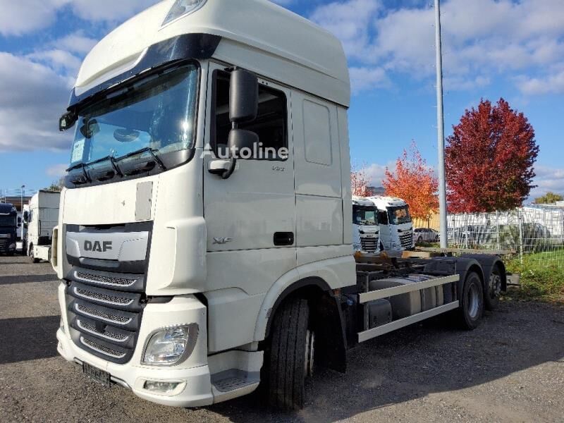 DAF XF 530 FAN 6X2 N vozilo za prevoz kontejnera