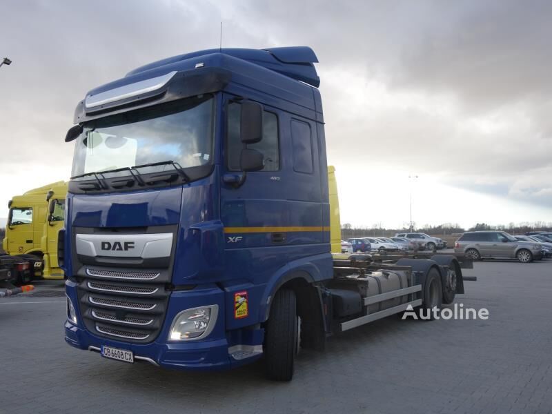 DAF XF 480 FAR vozilo za prevoz kontejnera