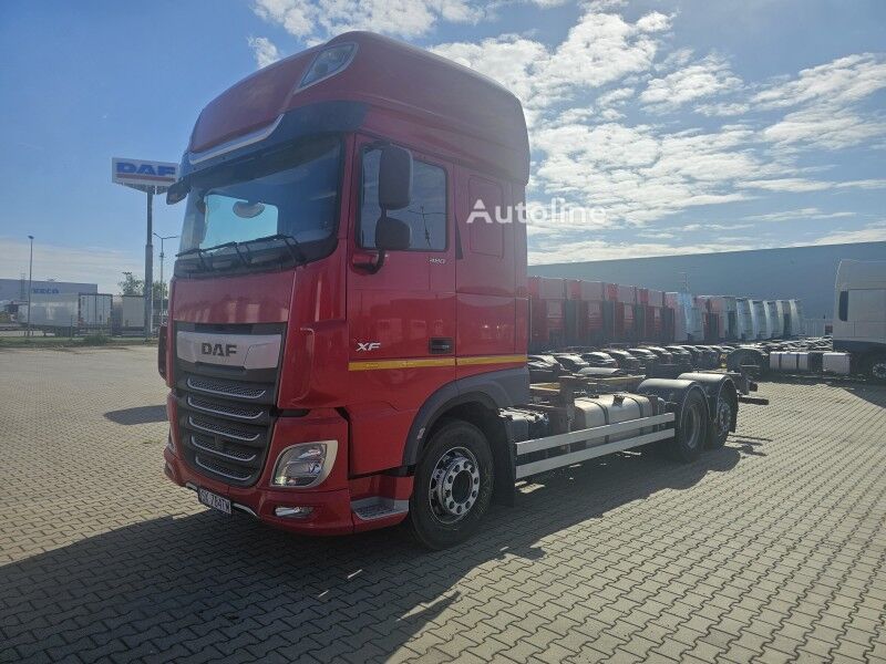 DAF XF 480 FAR vozilo za prevoz kontejnera