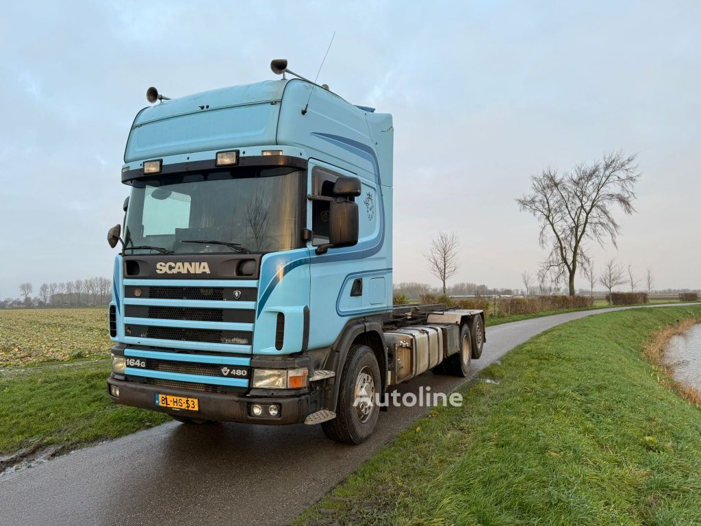 Scania R164 GB6X2NA 480 kamion sa kukom za podizanje tereta