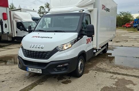 IVECO DAILY 35S14H-Carosare BOX IZOLAT TIP SNACK kamion furgon < 3.5t