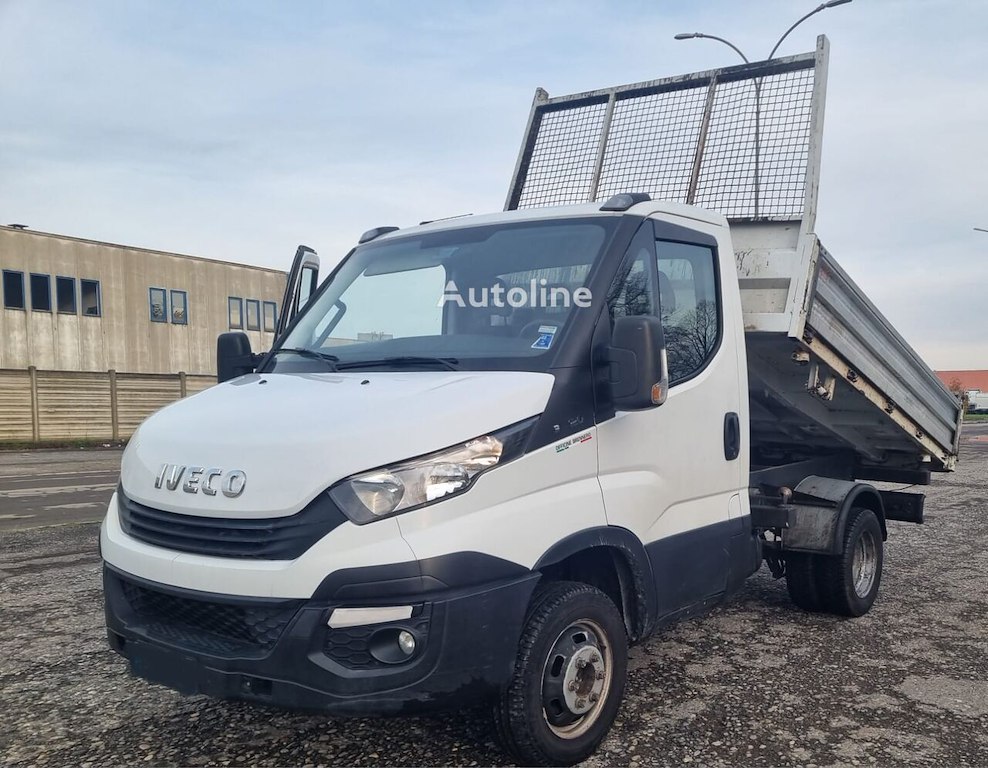 IVECO Daily 35-120 kamion kiper < 3.5t