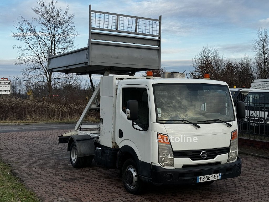 Nissan Cabstar kamion kiper < 3.5t