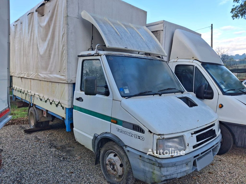 IVECO Daily 35 kamion s ceradom < 3.5t