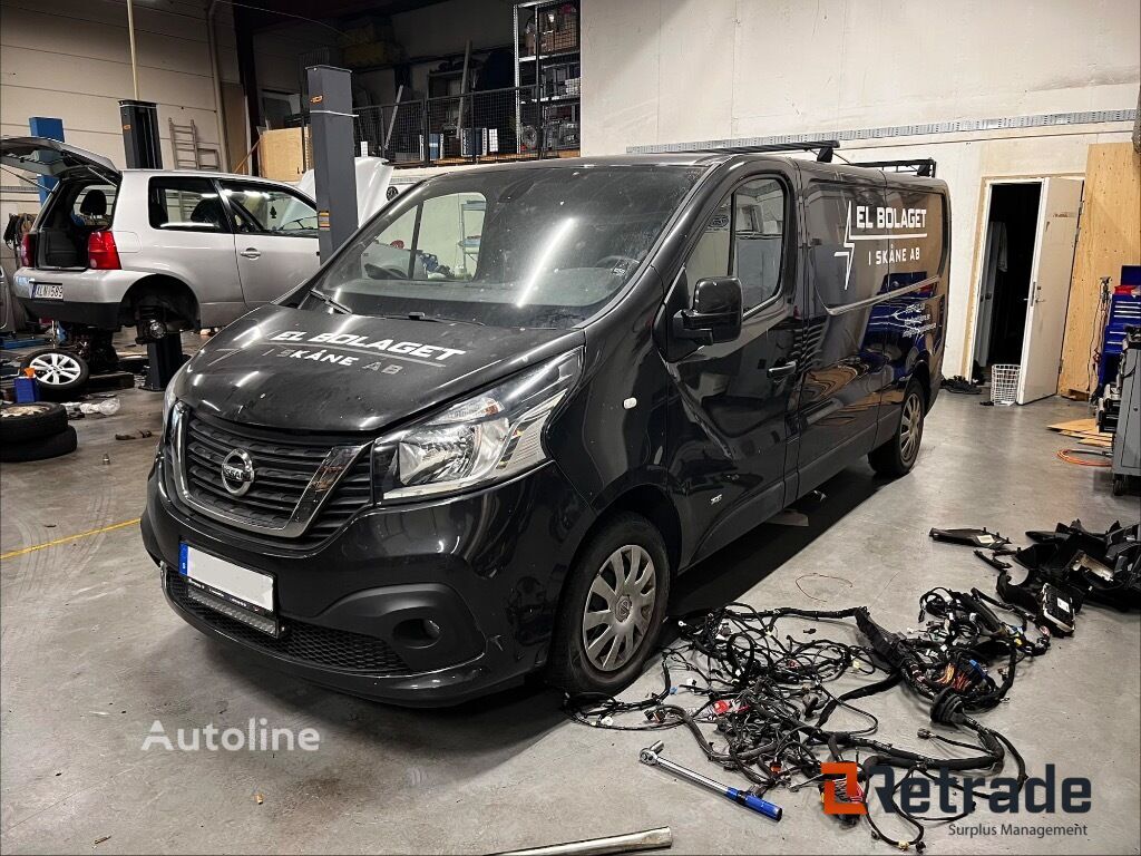 Prodaje se Nissan NV300 minibus furgon na aukciji