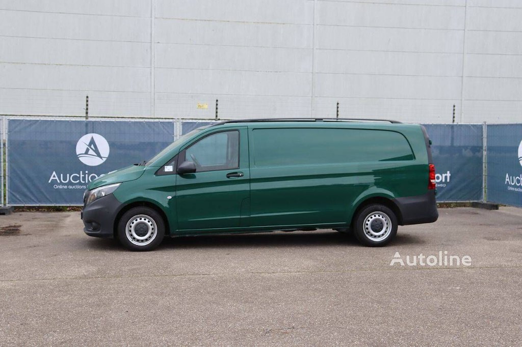 Prodaje se Mercedes-Benz Vito minibus furgon na aukciji