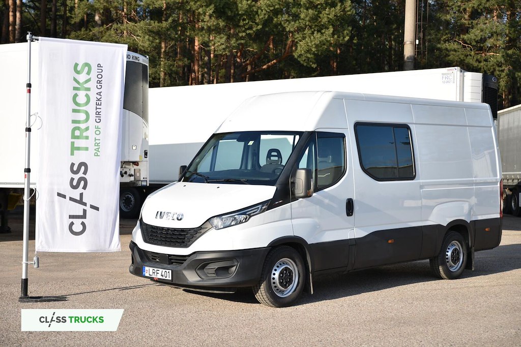 IVECO Daily 3.0 l N1 kombi minibus