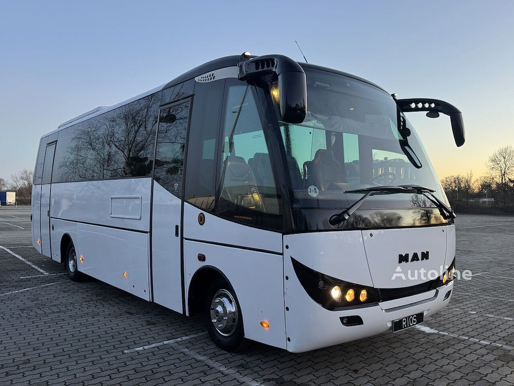 MAN 12.240 DEXON turistički autobus