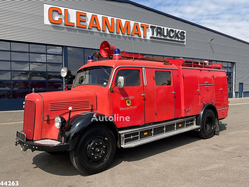 Mercedes-Benz LF 311 Oldtimer Feuerwehrfahrzeug Just 35.940 km! vatrogasno vozilo