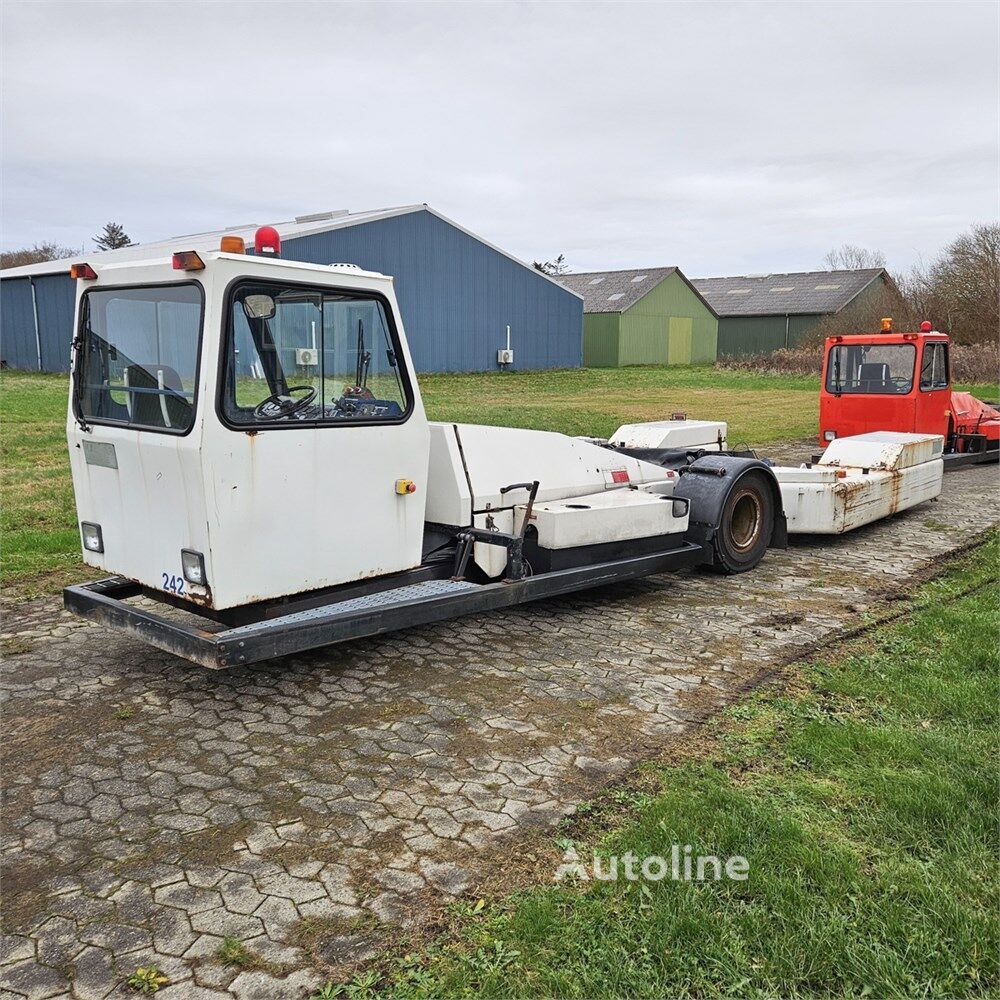 Prodaje se Kalmar TBL180 aerodromski traktor na aukciji