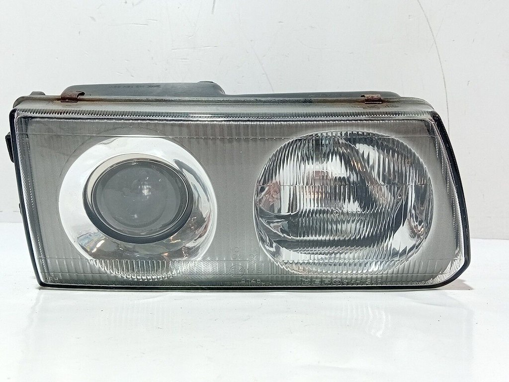 08-214-1124 far za Mitsubishi L 300 / DELICA II Camigo de plataforma/chassis (L03_P) | 80 minibusa