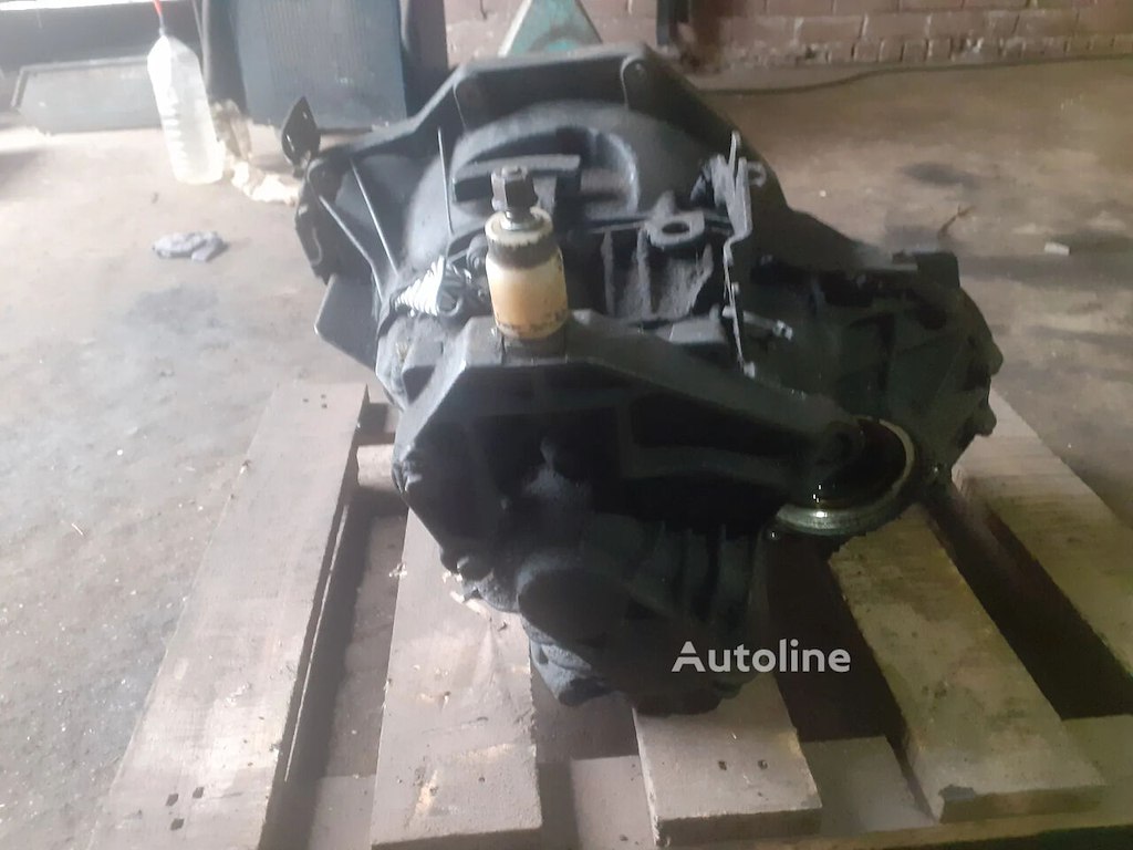 DCi 120 8200562324 menjač za Nissan INTERSTAR Furgon (X70) minibusa