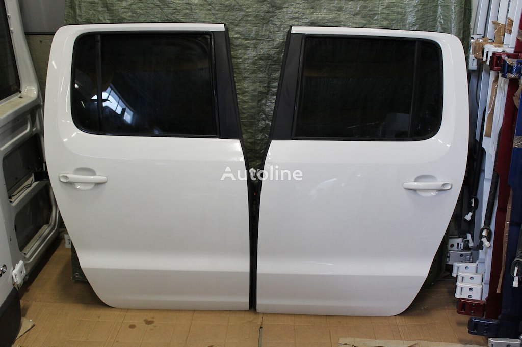 Vrata za Volkswagen Amarok minibusa