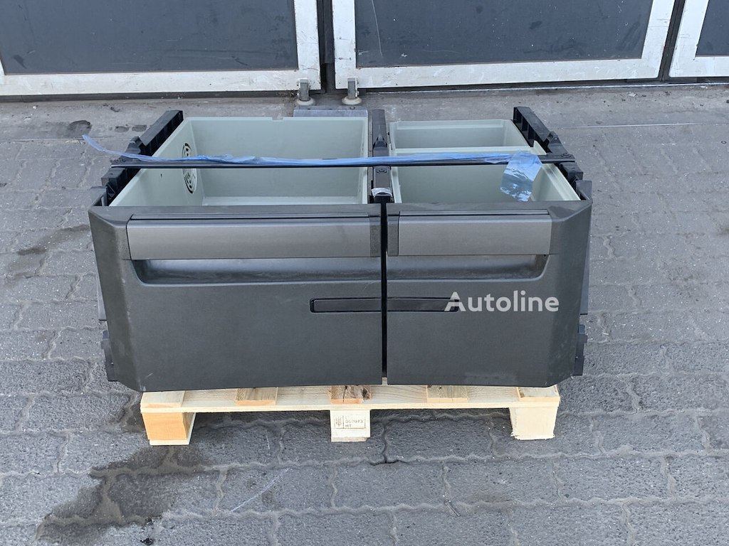 Volvo Storage box 82175205 za Volvo kamiona