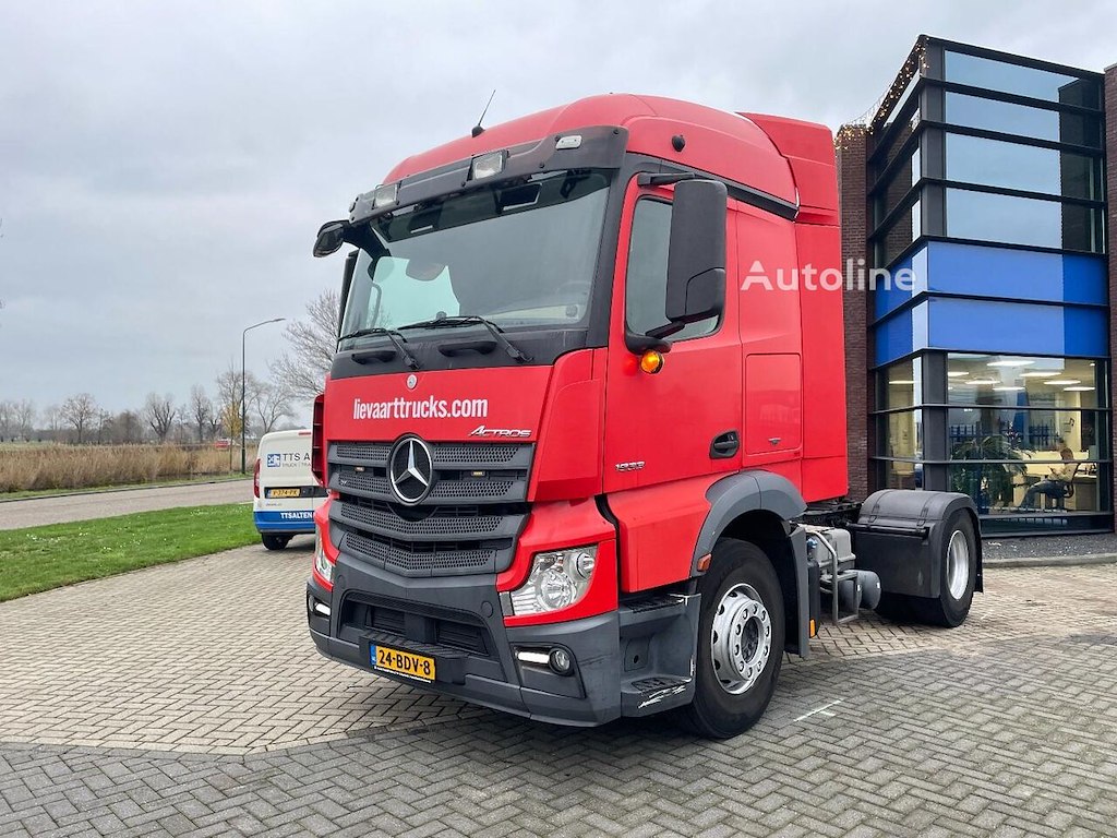 Mercedes-Benz Actros 1933 tegljač