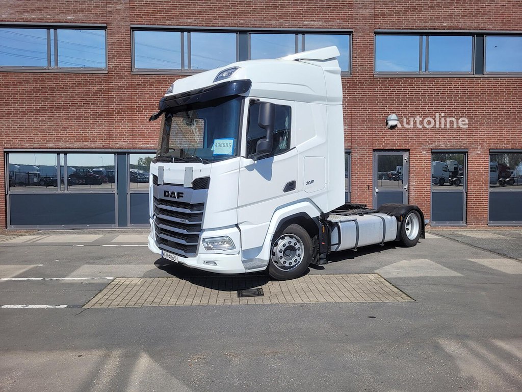 DAF XFn 480 FT LOW DECK 4X2 tegljač