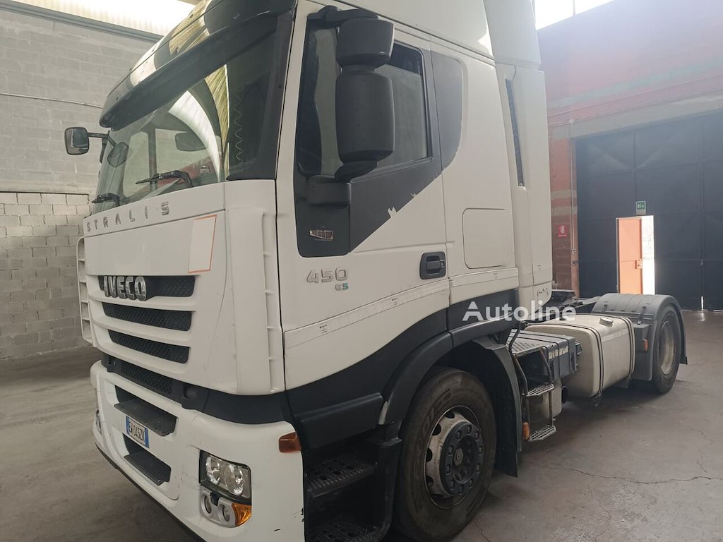 IVECO Stralis 450 tegljač