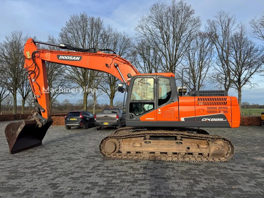 Doosan DX225LC-5 LOW HR Only 4886 HR !! 2017 bager guseničar