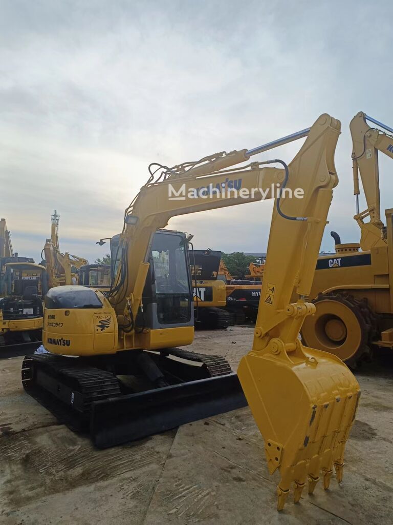 Komatsu PC78 bager guseničar