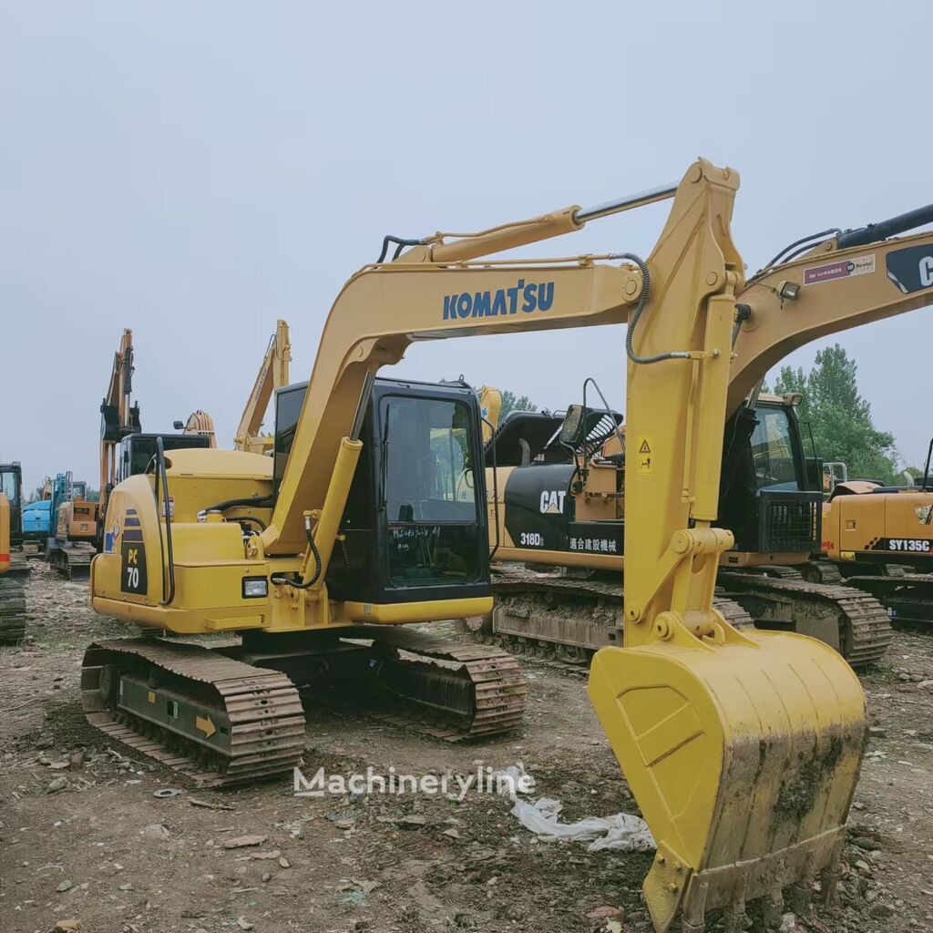 Komatsu PC70 bager guseničar