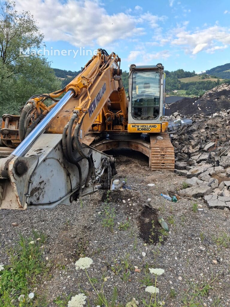 New Holland Kobelco bager guseničar po rezervnim delovima