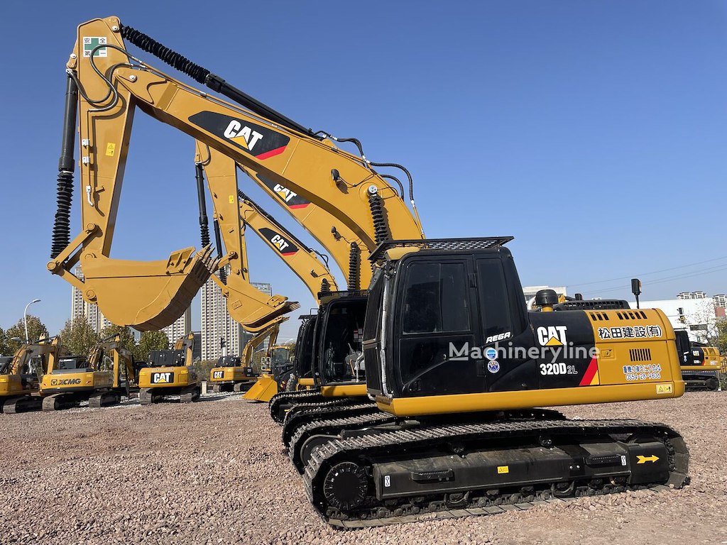 Caterpillar 320D bager guseničar