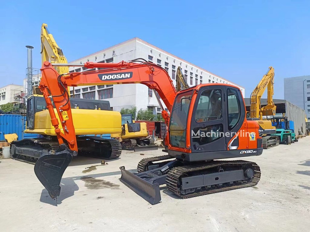 Doosan DX80 midi bager
