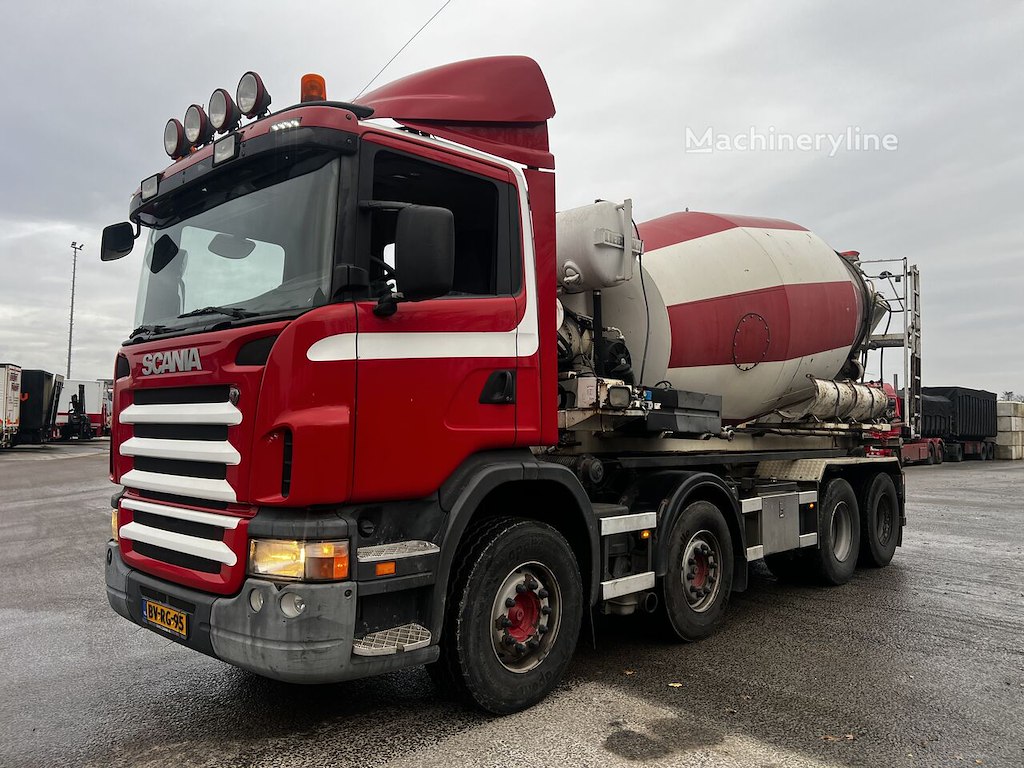 Liebherr na šasiji Scania g420 kamion s mešalicom za beton